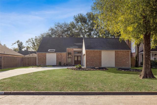 6611 Castle Lane Dr, Houston, TX 77066 | MLS# 2914223 | 25 Photos - Movoto