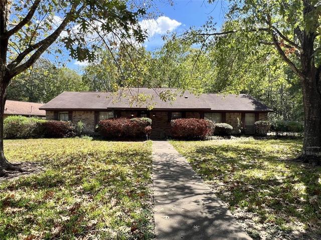 4585 Calumet Dr, Beaumont, TX 77708 | 18 Photos - Movoto
