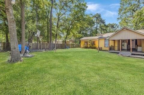 18820 Azure Ln, Porter, TX 77365 - Movoto