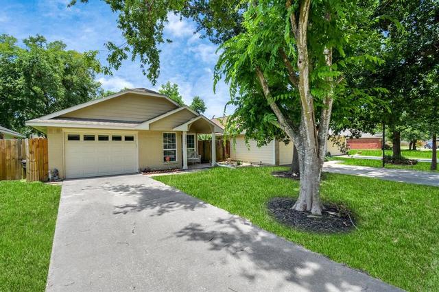 23603 Prairie Bird Dr, Spring, TX 77373 | 27 Photos - Movoto