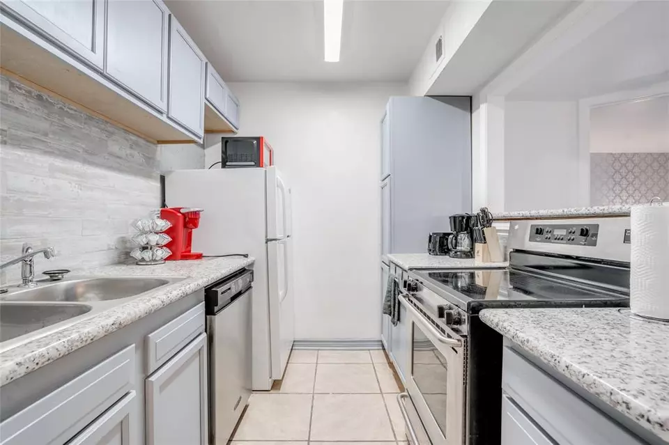 8515 Hearth Dr #6, Houston, TX 77054 - Movoto