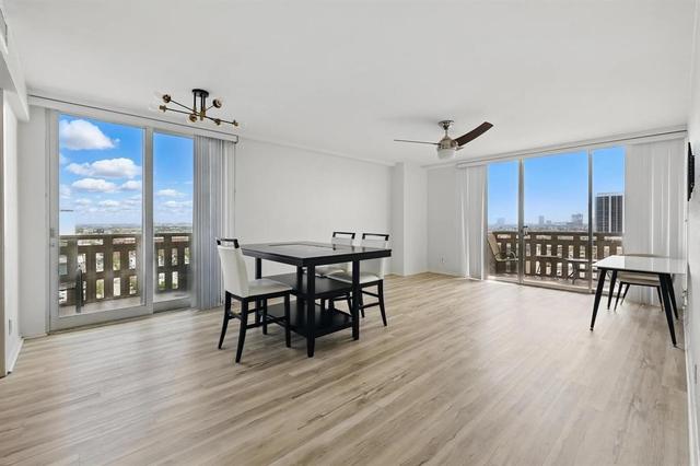 2016 Main St #1502, Houston, TX 77002 | MLS# 46757396 | 21 Photos - Movoto