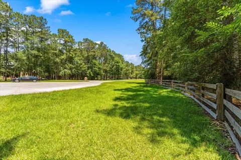 28613 Beth Marie, Magnolia, TX 77355 | MLS# 48339241 | 17 Photos - Movoto