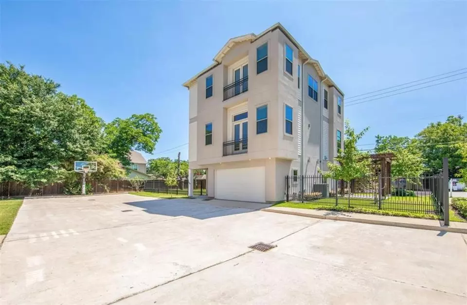 3506 Facundo St, Houston, TX 77018 - Movoto