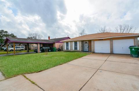 4906 E Orem Dr, Houston, TX 77048 | 32 Photos | MLS #56665092 - Movoto
