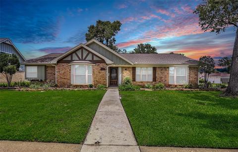 77015 Homes for Sale & 77015 Real Estate | 114 Houses - Movoto