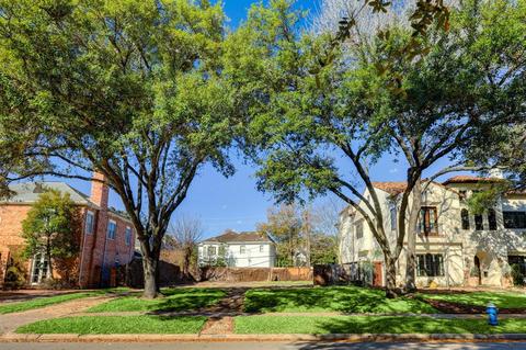 2220 Pelham Dr, Houston, TX 77019 | 11 Photos | MLS #58784317 - Movoto