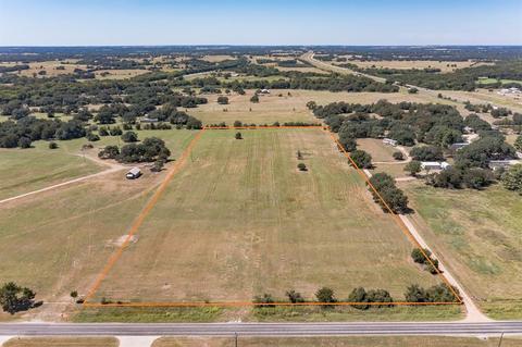 Schulenburg, TX Single Family For Sale - Movoto