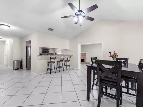 9716 Debbie Ln, Houston, TX 77038 | 20 Photos - Movoto