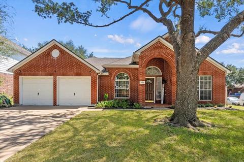 3506 Emerald Bay Cir, Katy, TX 77449 | 20 Photos | MLS #59902472 - Movoto