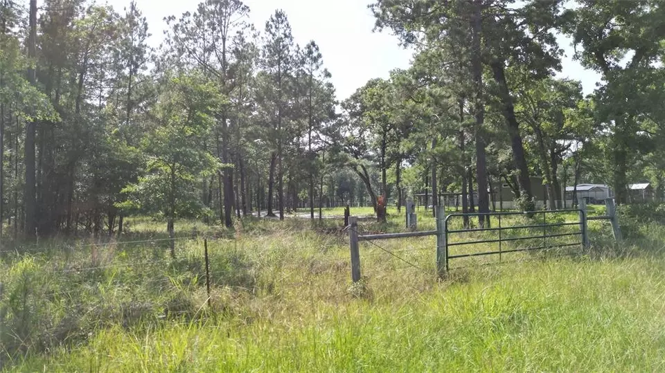 105 Utley Rd, Huntsville, TX 77320 | MLS# 6002064 | 9 Photos - Movoto