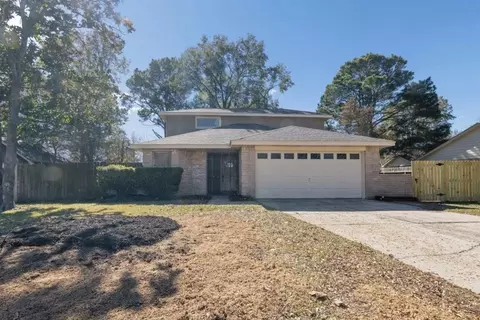10423 Windriver Dr, Houston, TX 77070 | MLS# 46992587 | 41 Photos - Movoto