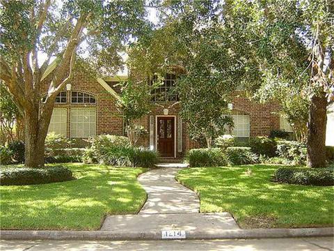 1214 Rosemeadow Dr, Houston, TX 77094 | 16 Photos - Movoto