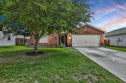 5626 That Way, Kingwood, TX 77339 | 31 Photos | MLS #67109885 - Movoto