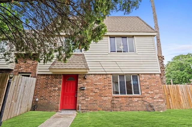 8328 La Roche Ln, Houston, TX 77036 | 26 Photos - Movoto