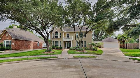 3410 Woodbine Pl, Pearland, TX 77584 | 11 Photos | MLS #77121129 - Movoto