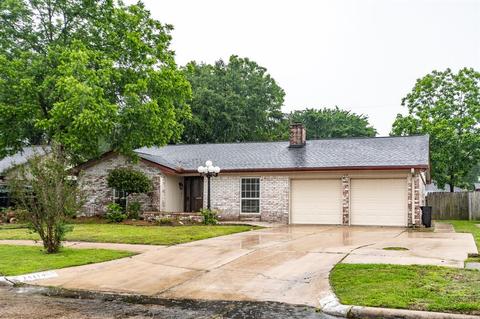 77015 Homes for Sale & 77015 Real Estate | 114 Houses - Movoto