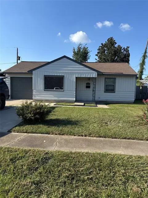 77015 Homes For Sale & 77015, TX Real Estate - Movoto