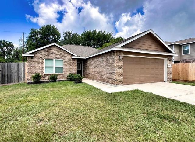 House Homes for Sale in Angleton TX