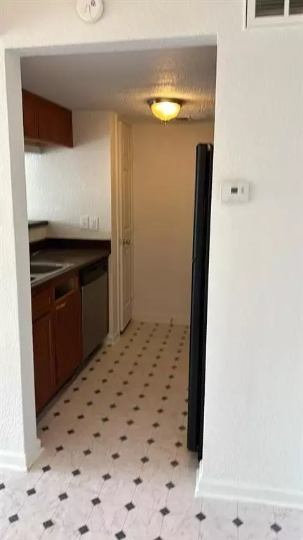 8100 Creekbend Dr #152, Houston, TX 77071 | 17 Photos - Movoto