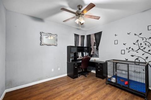 2405 Dolly Wright St, Houston, TX 77088 - Movoto.com