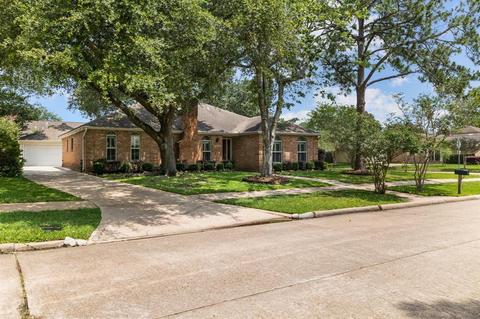 16399 Havenpark Dr, Houston, TX 77059 | 34 Photos | MLS #90943044 - Movoto