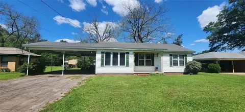 411 W Harrison St, Jefferson, TX 75657 - Movoto