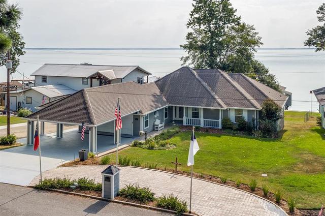 341 Sam Houston Loop, Point Blank, TX 77364 | 37 Photos - Movoto