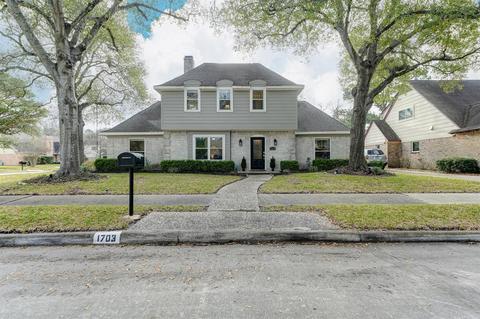 1703 Beech Bend Dr, Houston, TX 77077 | 49 Photos | MLS #96135023 - Movoto