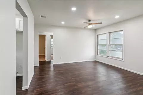 1303 E Avenue H, Killeen, TX 76541 | 15 Photos - Movoto