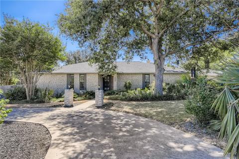 1705 Cedar Bend Dr, Austin, TX 78758 | 34 Photos | MLS #5147619 - Movoto