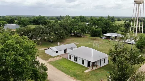 402 E Cherry St, Gause, TX 77857 | 23 Photos - Movoto