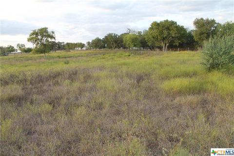2591 Odaniel Rd, Seguin, TX 78155 | 7 Photos | MLS #392772 - Movoto
