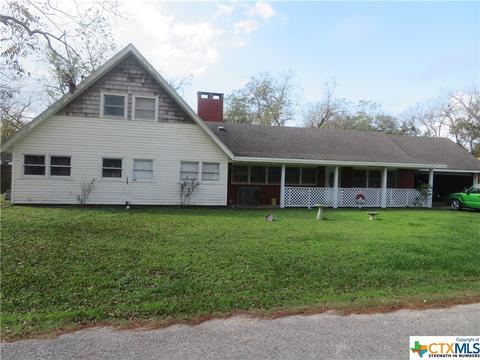 609 Fulton, Edna, TX 77957 | 24 Photos | MLS #493160 - Movoto
