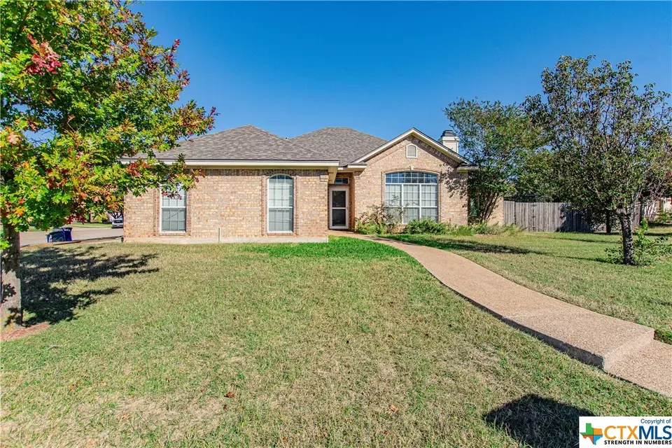 10100 Segovia Dr, Waco, TX 76708 | 29 Photos - Movoto