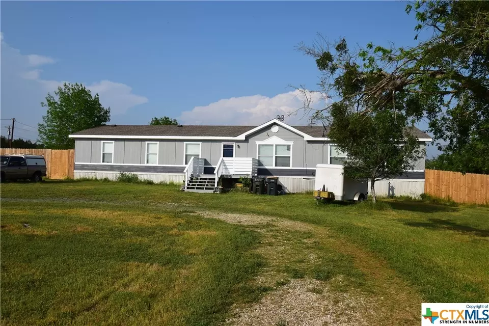 1001 Wayne Ridge Dr, San Marcos, TX 78666 | 3 Photos - Movoto