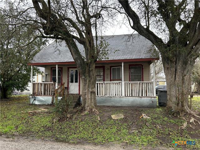 406 S Liberty St, Victoria, TX 77901 | MLS# 576151 | 29 Photos - Movoto