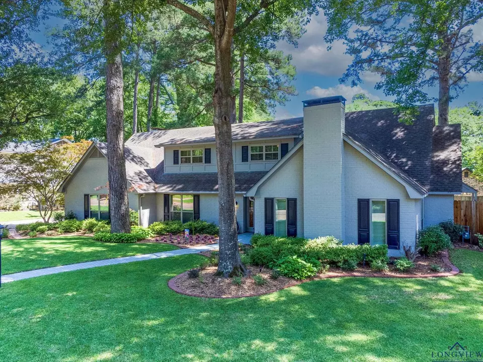 1806 Northwest Dr, Longview, TX 75604 | 49 Photos - Movoto