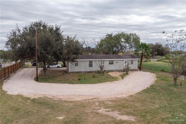 1221 Cesar Chavez Rd, Edinburg, TX 78542 | 22 Photos | MLS #325223 - Movoto