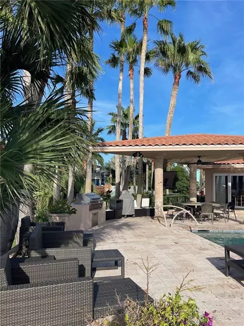 219 W Retama St W, South Padre Island, TX 78597 | 12 Photos - Movoto