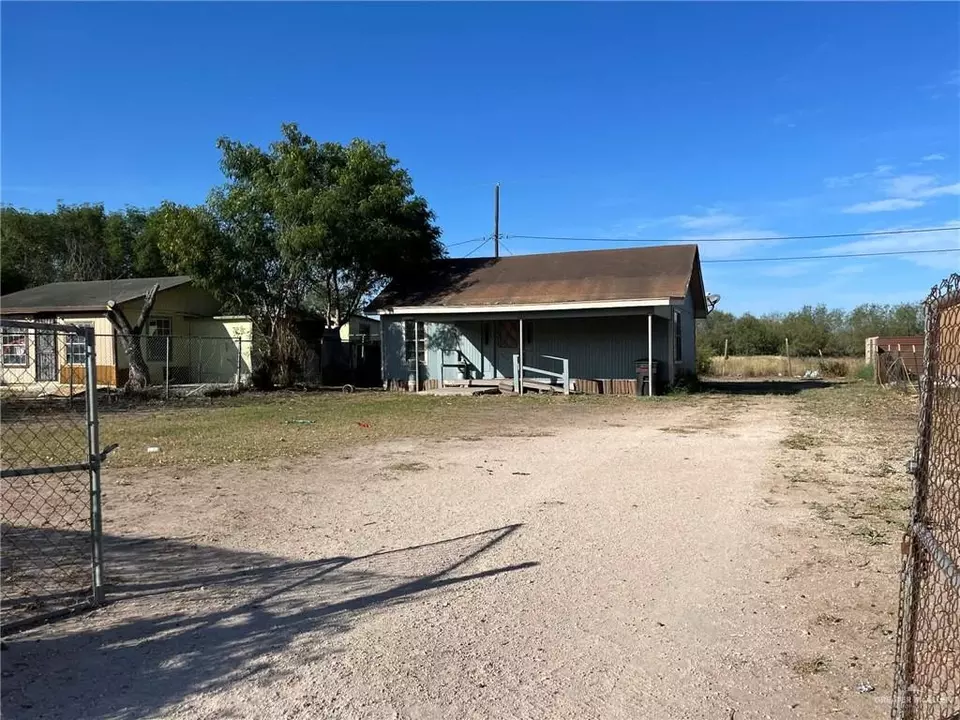 214 W Mesquite St, Sullivan City, TX 78595 | MLS# 491068 | 8 Photos ...