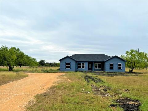 18 Mathis TX 3+ Bedroom Houses for Sale - Movoto