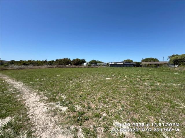 1934 Ridgewood Dr, Corpus Christi, TX 78418 | MLS# 457724 | 3 Photos ...