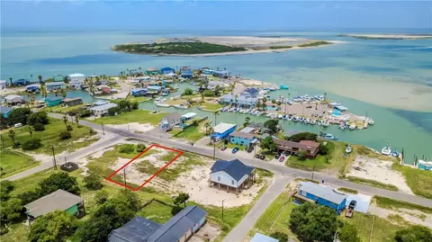 514 Woodhaven Dr, Ingleside, TX 78362 | MLS# 460183 | 7 Photos - Movoto