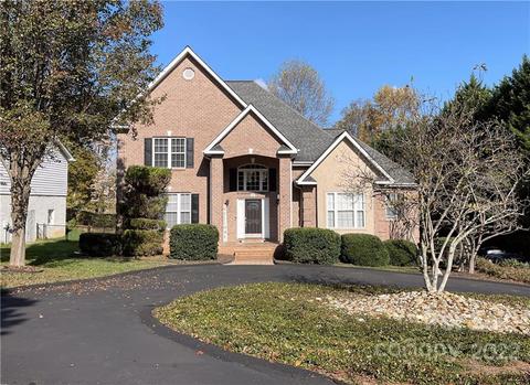 1245 34th Ave NE, Hickory, NC 28601 | 39 Photos | MLS #3920231 - Movoto