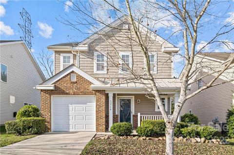 13716 Riding Hill Ave, Charlotte, NC 28213 | 25 Photos | MLS #3921684 ...