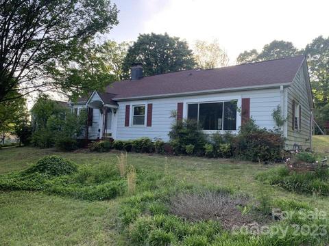 2228 Revolution Park Dr, Charlotte, NC 28208 | 6 Photos - Movoto