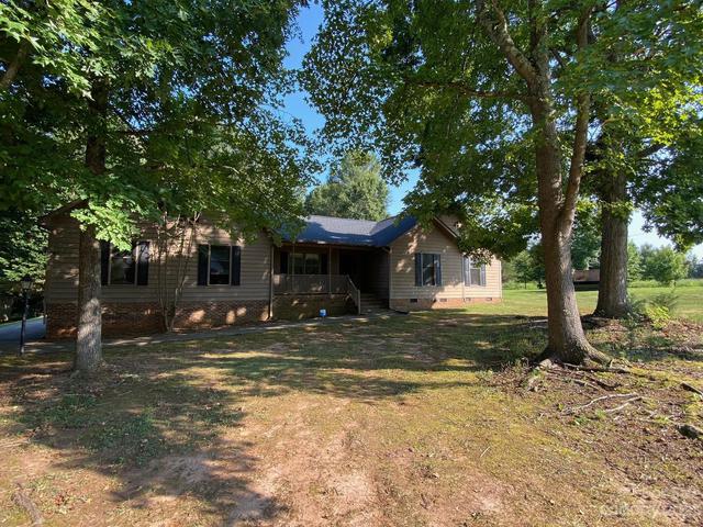 8400 Junction Ct, Charlotte, NC 28215 | 27 Photos - Movoto