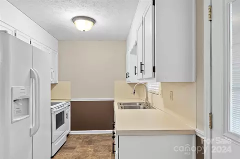 1423 Baton School Rd, Granite Falls, NC 28630 | 39 Photos - Movoto