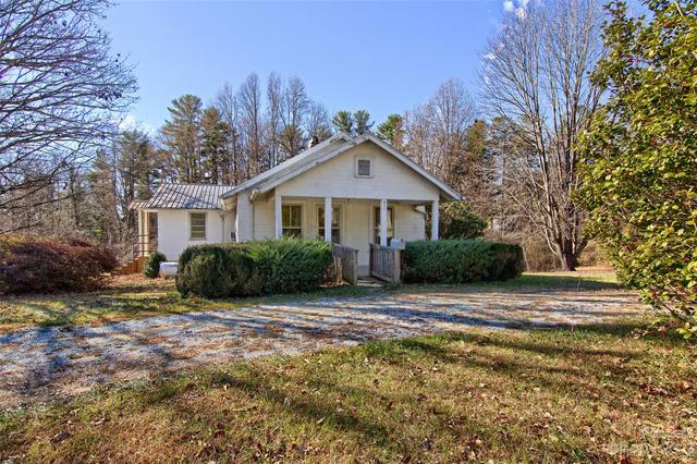 420 Jackson Loop Rd, Flat Rock, NC 28731 | 20 Photos - Movoto